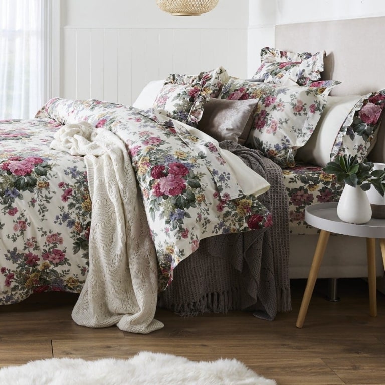 11 Floral Quilt Cover Sets to Add Subtle Drama