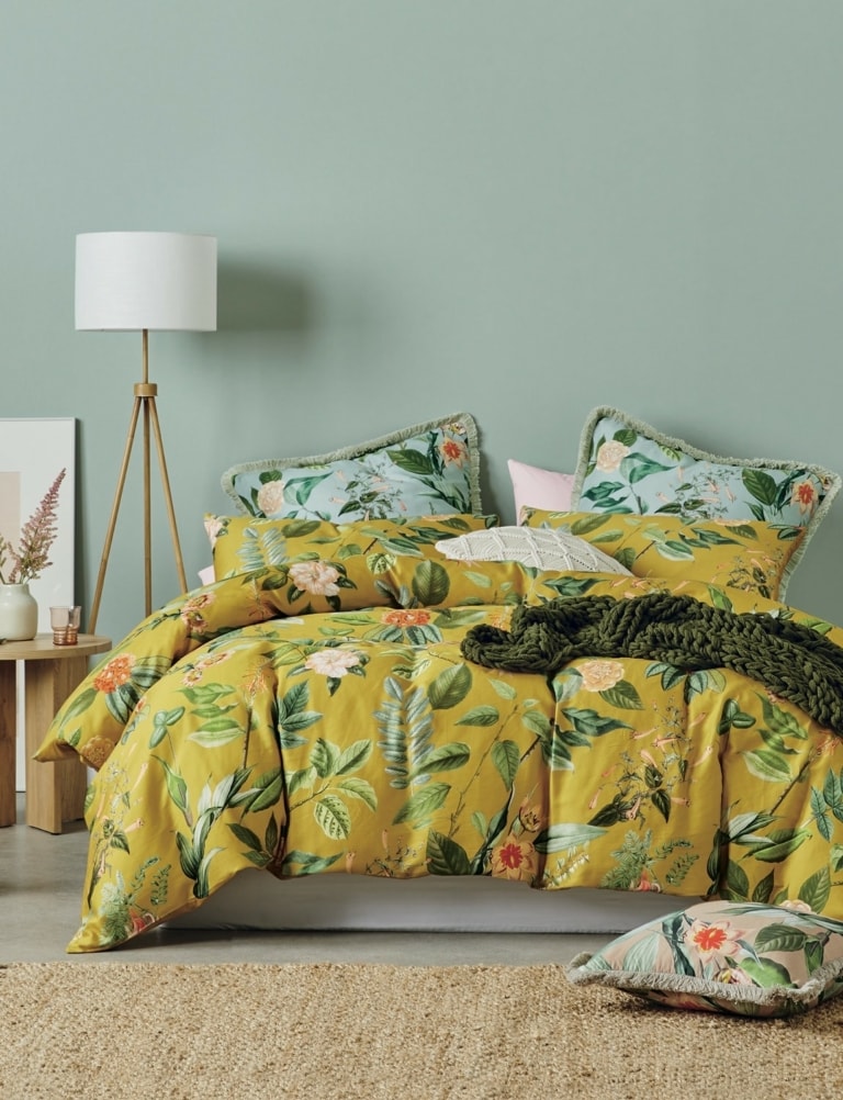 11 Floral Quilt Cover Sets to Add Subtle Drama