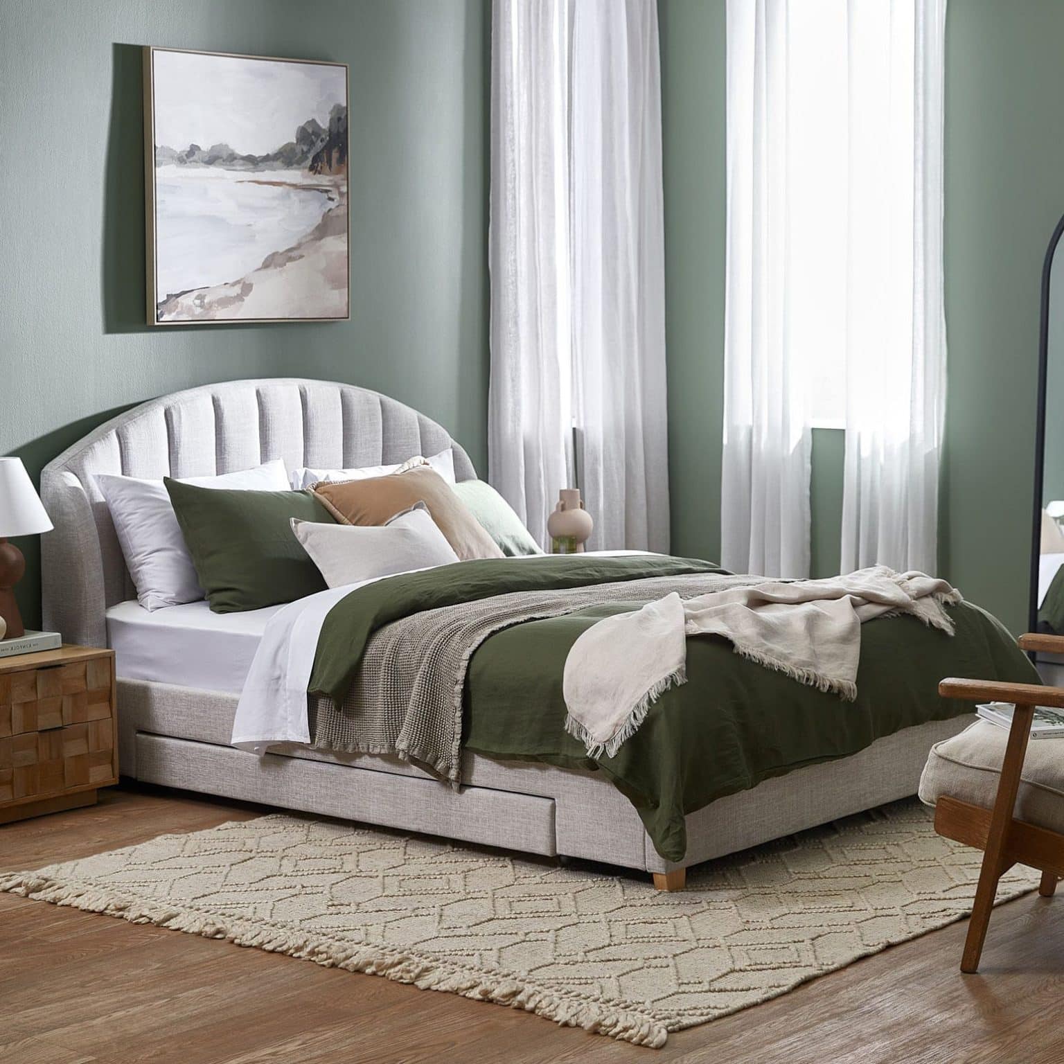How to Match a Bed and Bedside Tables: Top 10 Design Tricks